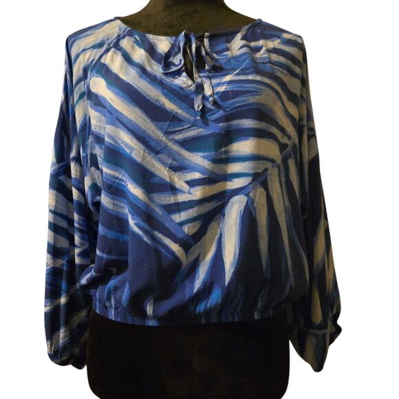 Bella Dahl | Tops | Bella Dahl L Blouse Bayside Palm Print Blue ...